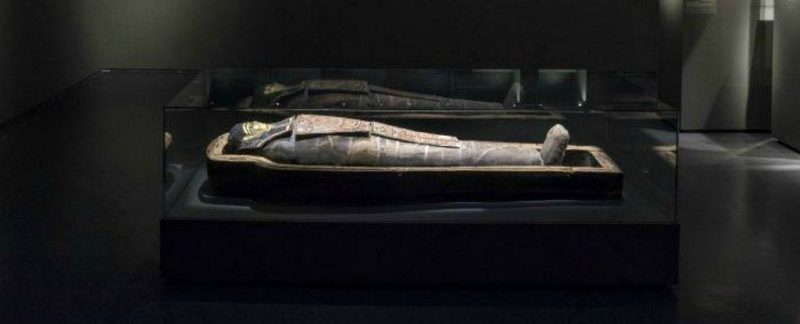 A 2,200-year-old mummy with modern-day ailments goes on display in ...
