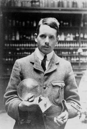 Henry Moseley: an outstanding physicist who annulled enlistment of ...