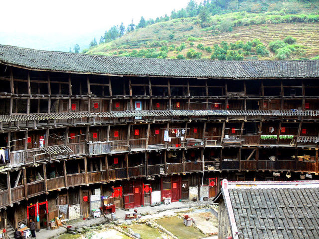 Fujian Tulou: The unique earthen structures of China can house up to ...