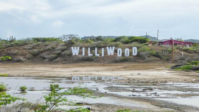 Williwood: A monument that resembles the Hollywood sign restored the ...