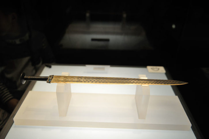 A weapon like no other: The ancient Chinese Sword of Goujian, found in ...
