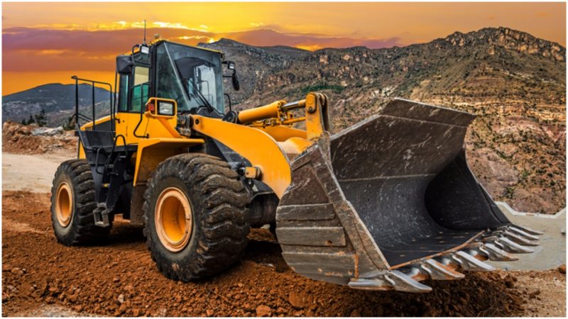 Killdozer: When one man snapped and, with his modified bulldozer ...