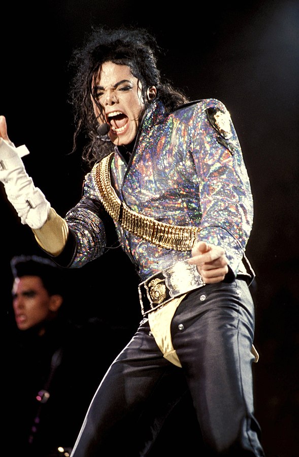 Michael Jackson patented special shoes for his epic anti-gravity lean ...