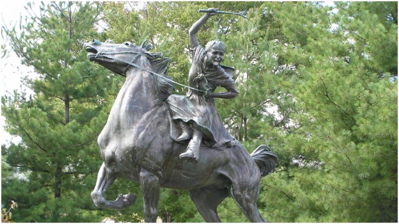 The Legend of Sybil Ludington: Teenage Revolutionary War Rider