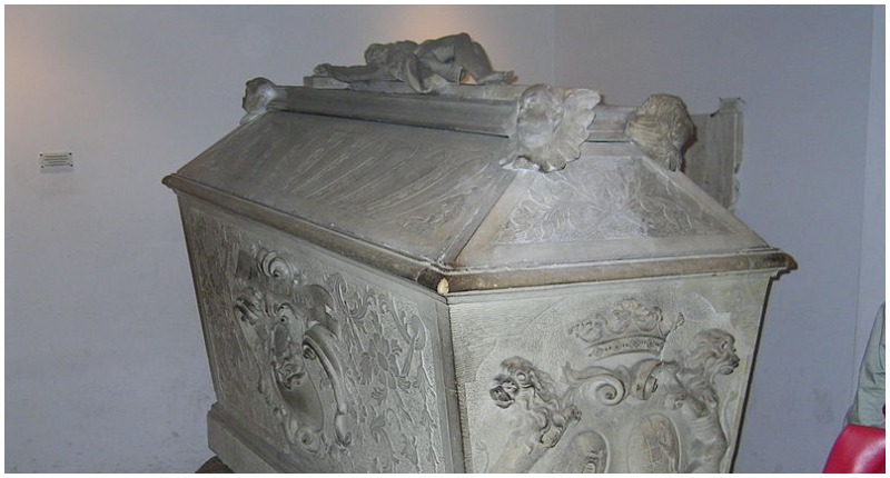 The Accidental Mummies in a German Cathedral which are now a Tourist ...