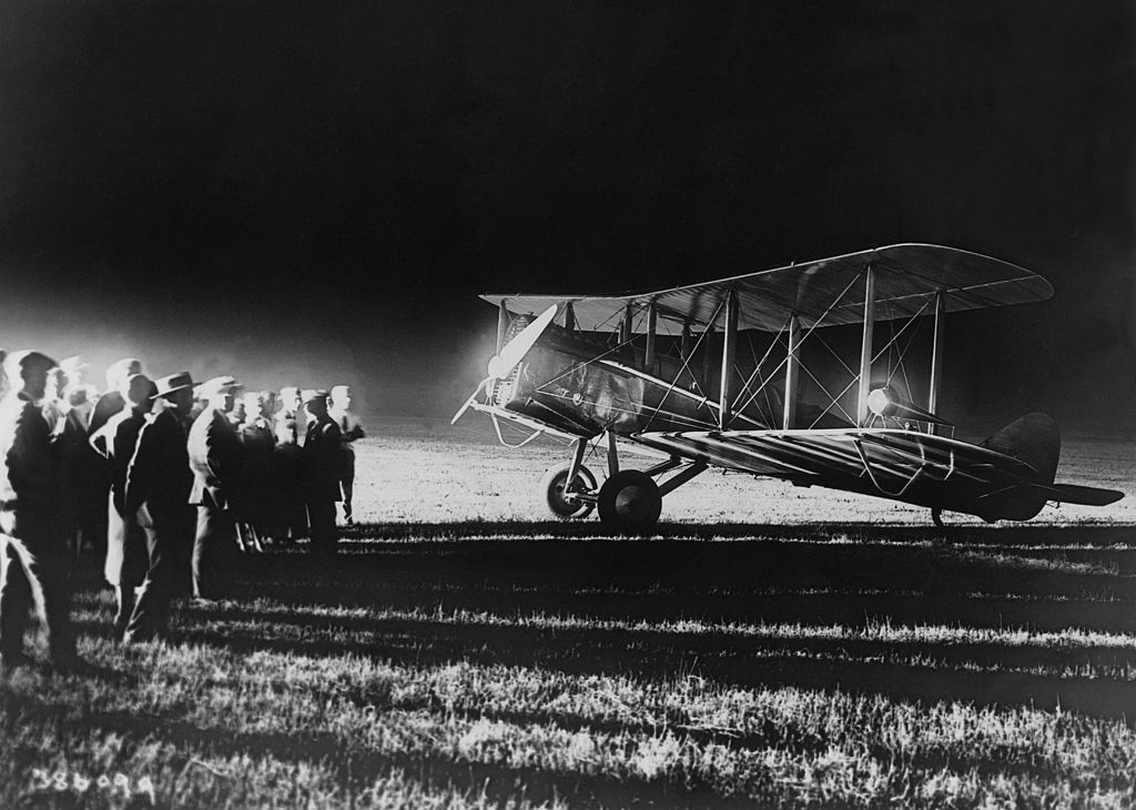 The Strange Giant Arrows That Point the Way Across America - The ...