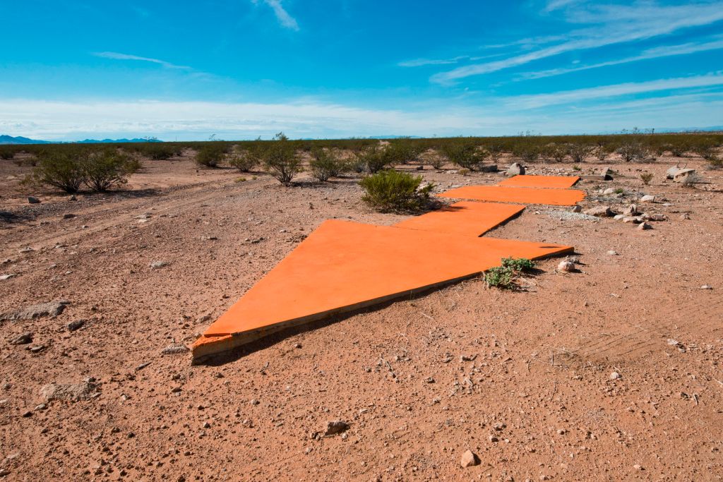 The Strange Giant Arrows That Point the Way Across America - The ...