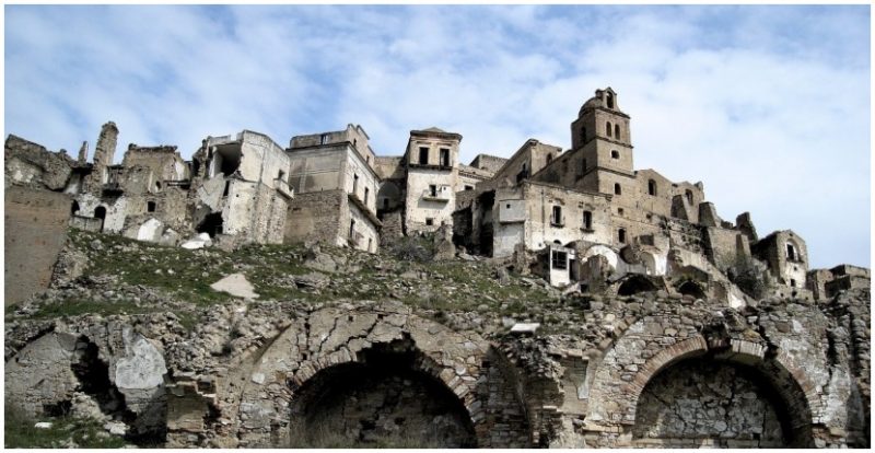 Entire Abandoned Spanish Villages Are Being Sold Cheap to Raise Money ...