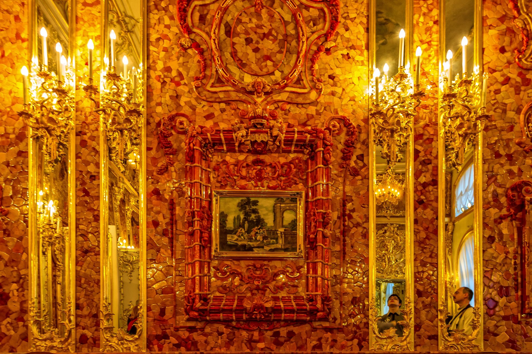 Treasure Hunters Believe they have Found the Fabled Amber Room Looted ...
