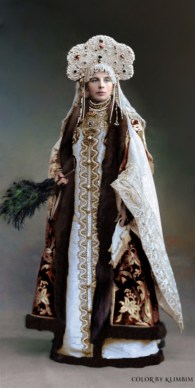 Dazzling Color Photos of the Legendary Romanov Costume Ball of 1903 ...