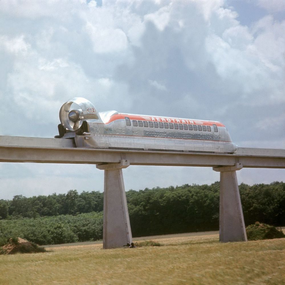 The Concept Aerotrain That Never Was - Now Abandoned - The Vintage News