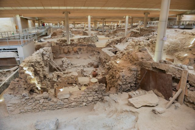 The Prehistoric Buried City of Akrotiri - Discovered in 1860 - The ...