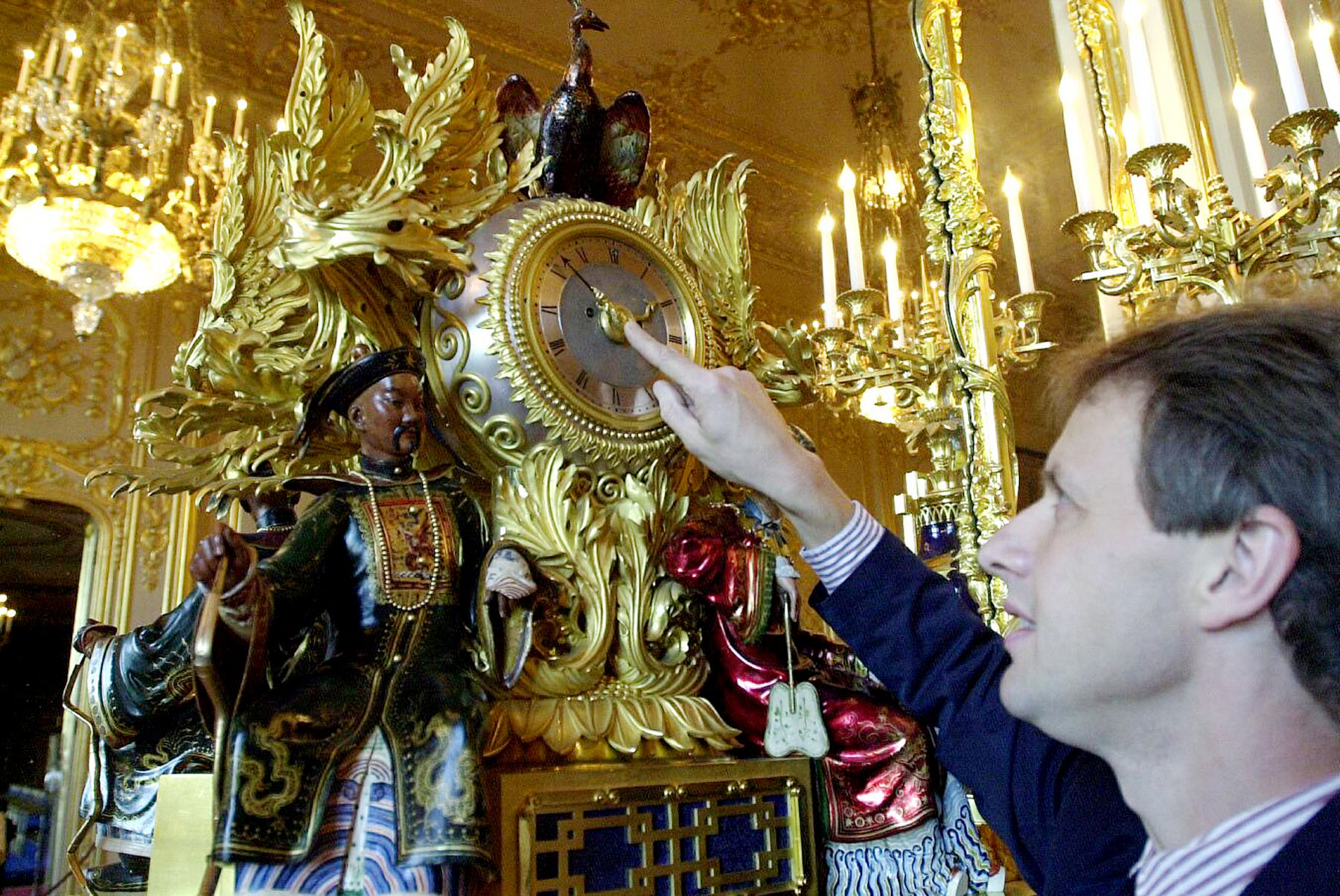 The Crown Jewels Were Stored In A Biscuit Tin And Other Dazzling Facts ...