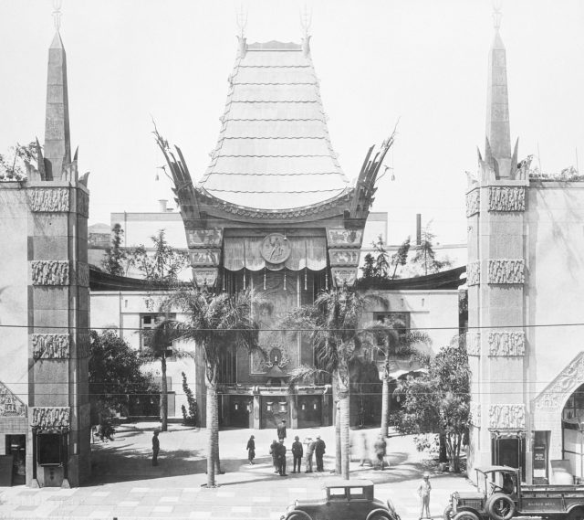 The Grauman’s Chinese Theatre Footprint Tradition Started By Accident ...