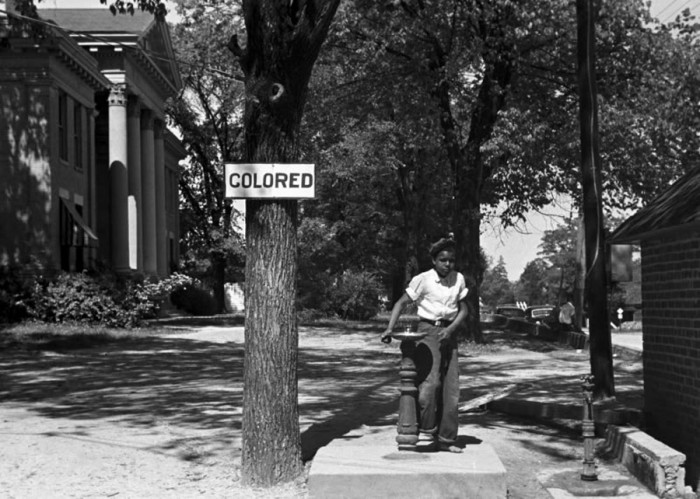 27 Heartbreaking Photos that Sums Up the Racial Segregation Era in the ...