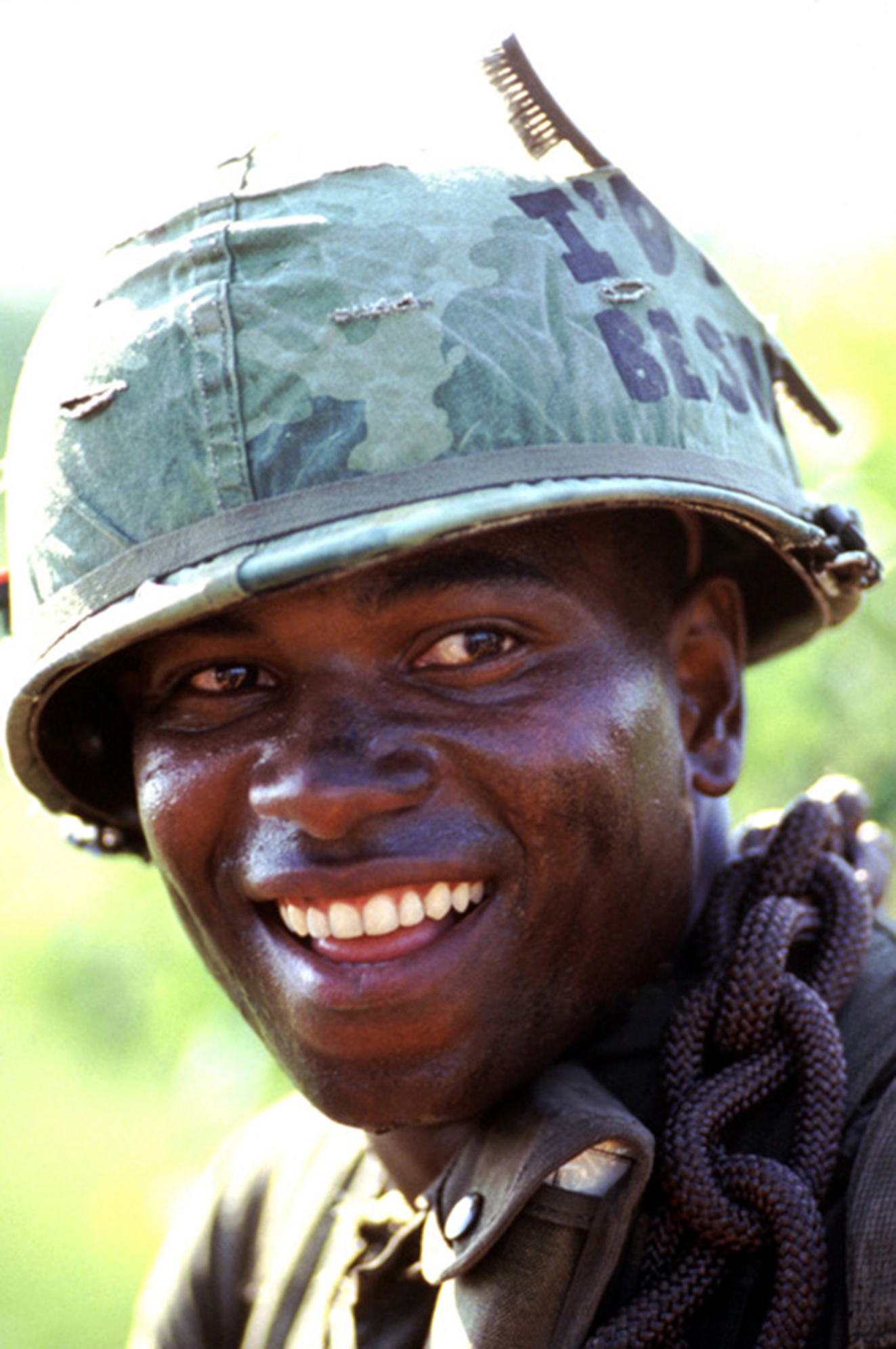 Behind-the-Scenes Facts About the Academy Award-Winning 'Forrest Gump ...