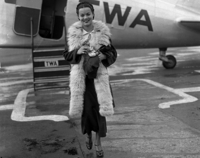 Mob Molls: Incredible photos show the lady companions of the New York ...