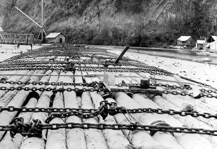 The mighty log rafts of the old new world - tough work - tough men ...
