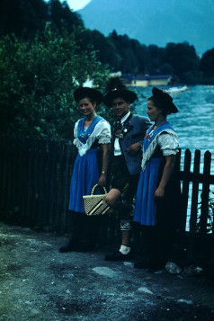Color Photos of Everyday Life in West Germany in the early 1950s | The ...