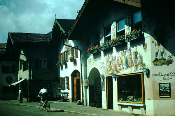 Color Photos of Everyday Life in West Germany in the early 1950s | The ...