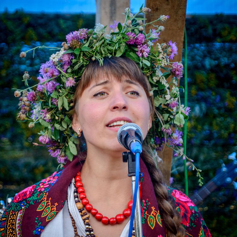 Surge in traditional Ukrainian headdress after the revolution | The ...