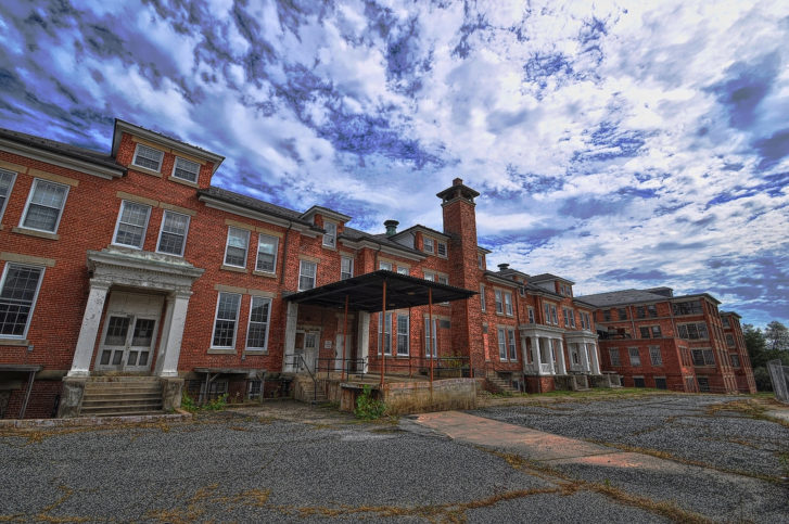The eerie atmosphere of the Crownsville Hospital Center - closed and ...