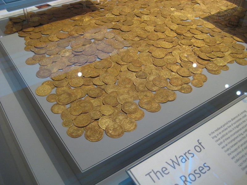 Discovered in 1966, the Fishpool Hoard of 1,237 15th century gold coins ...
