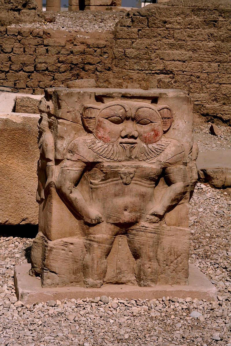 Seneb, the Dwarf from ancient Egypt | The Vintage News