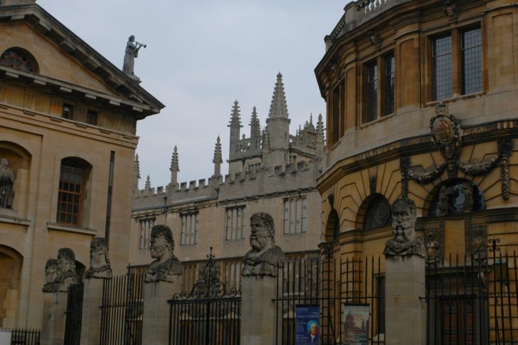 The Bodleian Library: Regarded as a masterpiece of English Gothic ...