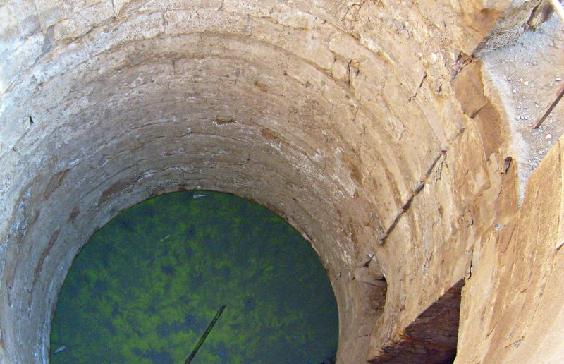 Nilometer: An excellent example of a water measurement device from ...