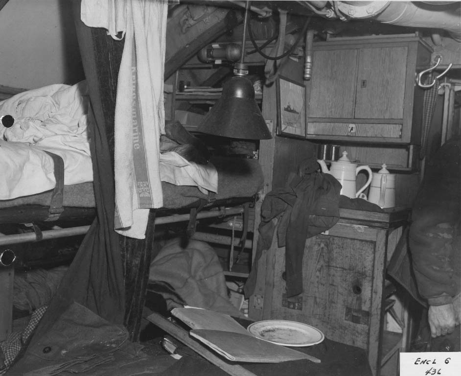 Totally & utterly fascinating images of the US capturing U-Boat 505 ...