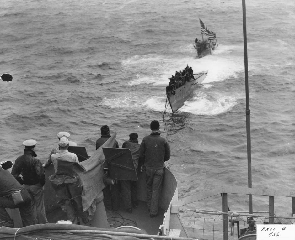 Totally & utterly fascinating images of the US capturing U-Boat 505 ...