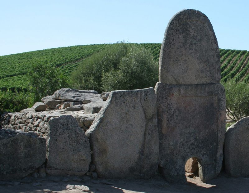The 'Giant’s Grave' were used as a public tombs during the Bronze Age ...