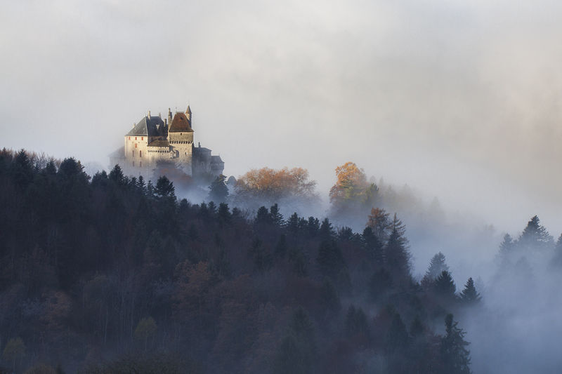 The Château de Menthon Castle: Inhabited by the same family since the ...
