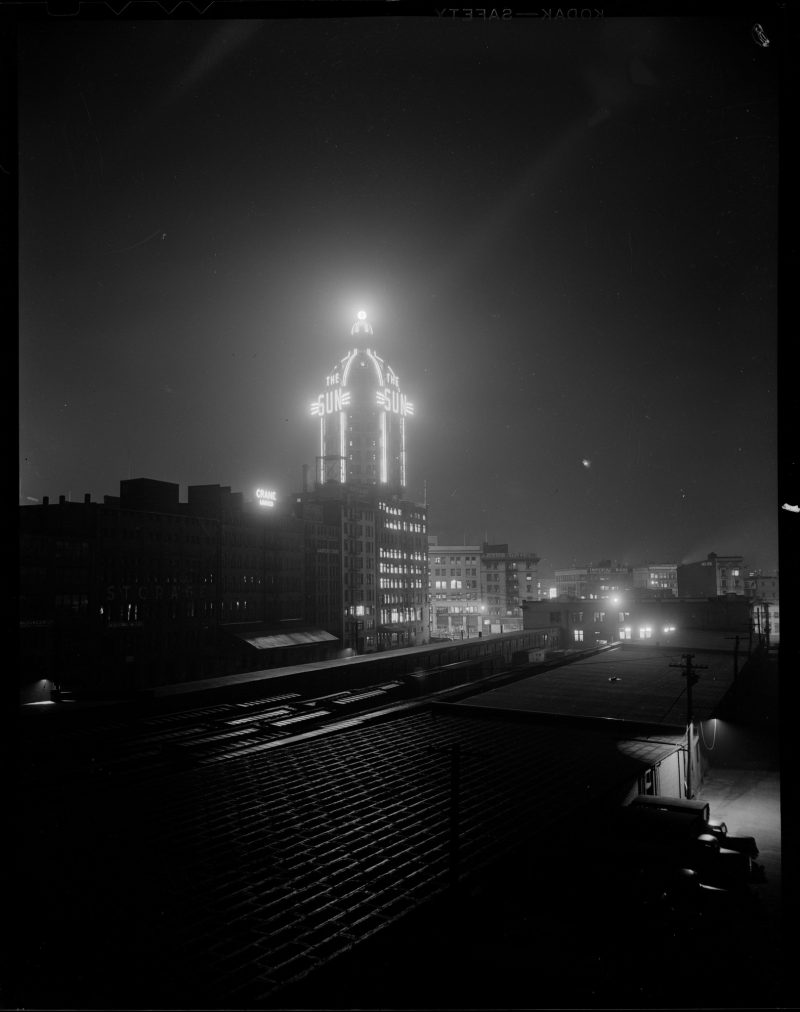 The mesmerizing glowing lights of Vancouver's neon signs in the 1940s ...