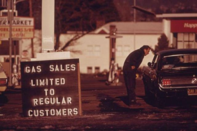 The time the USA ran out of gas - the 1973 oil crisis | The Vintage News