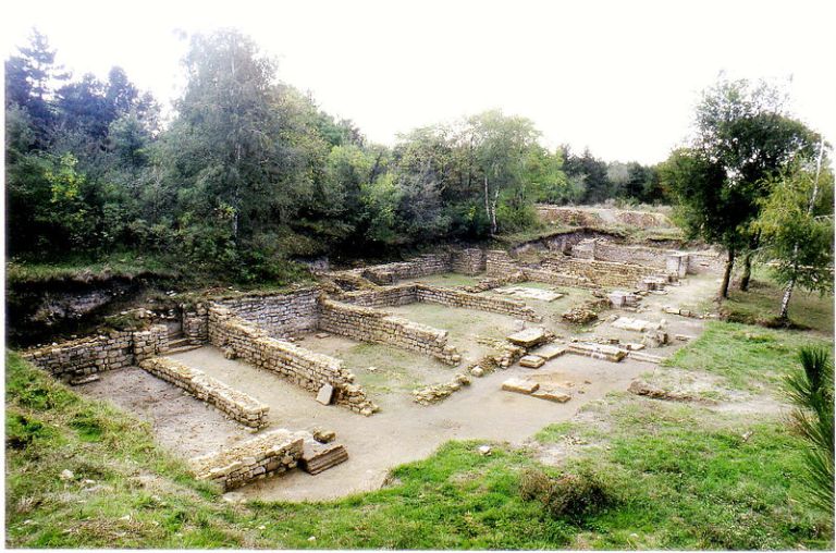 Bath found inside Roman Barracks located in Bulgaria | The Vintage News