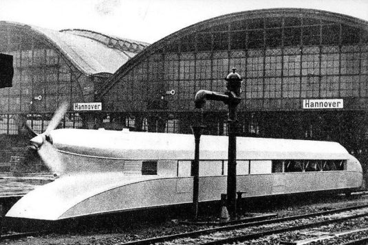 The Rail Zeppelin: Experimental train that resembled a Zeppelin airship ...