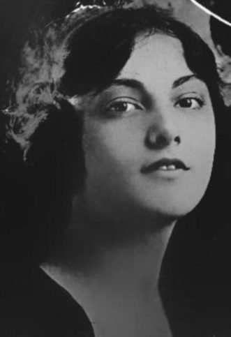 "The Power of Love" is a silent movie from 1922 and it is the first 3D ...