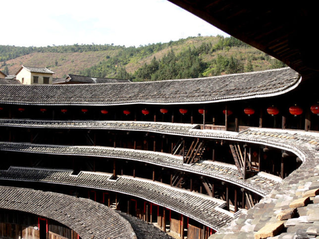 Fujian Tulou: The unique earthen structures of China can house up to ...