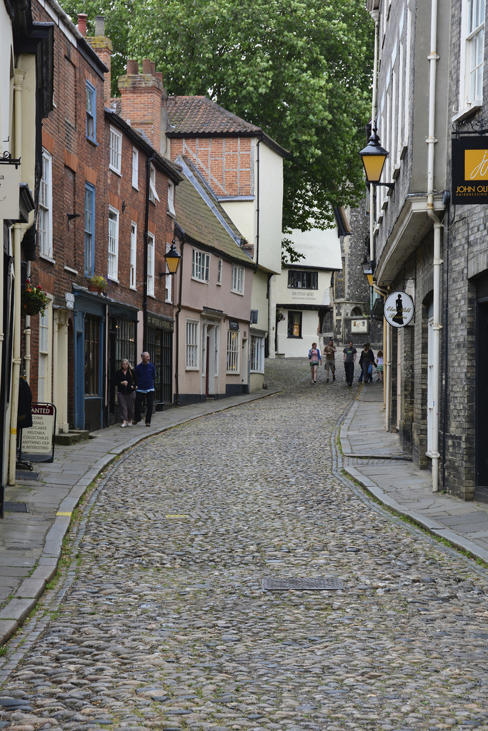 The medieval street Elm Hill in Norwich is one of the best preserved in ...