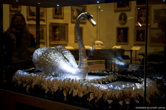 The Silver Swan: The 18th Century Clockwork Automaton | The Vintage News
