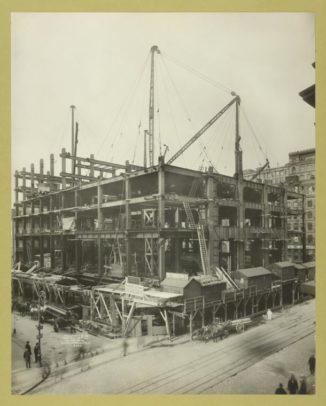 "The Cathedral of Commerce"-Rare photos of the construction of the ...