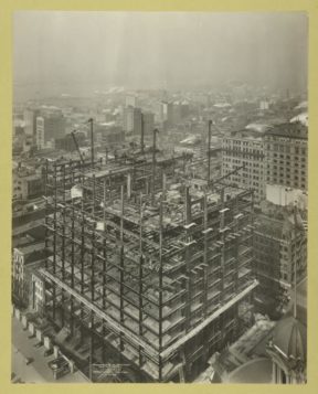 "The Cathedral of Commerce"-Rare photos of the construction of the ...