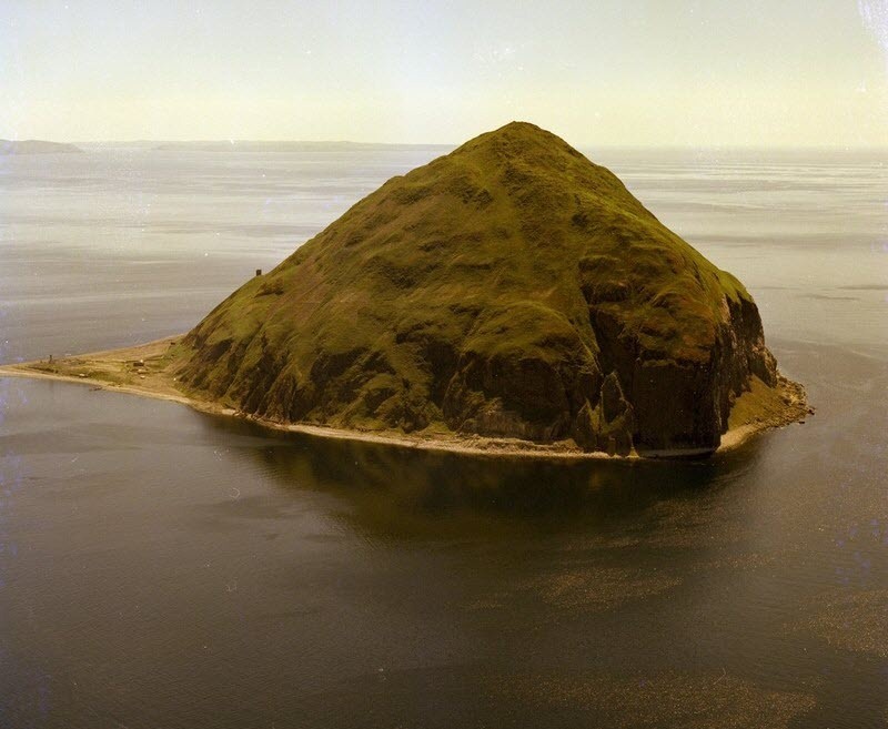 Ailsa Craig-This ghost island is the world’s major supplier for Curling ...
