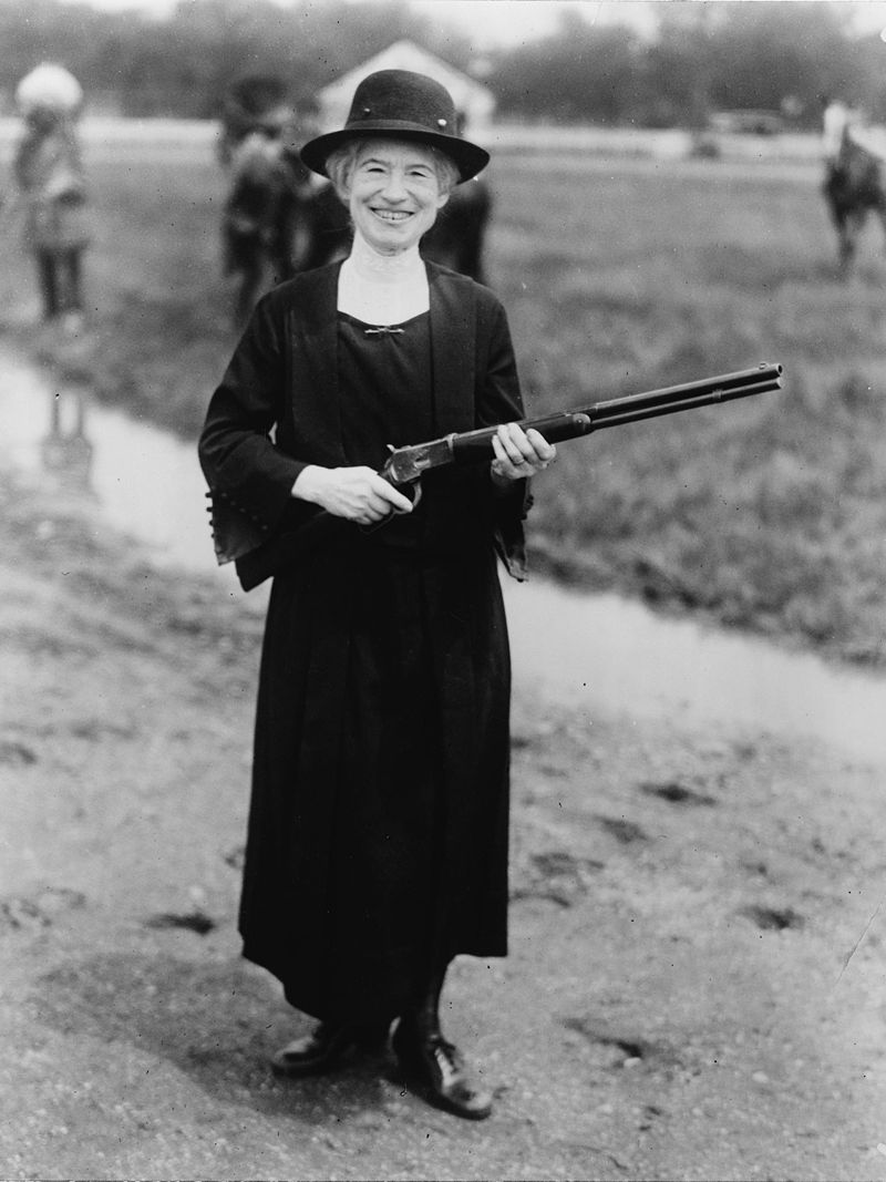 "Little Miss Sure Shot"- The life of Annie Oakley | The Vintage News