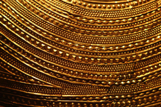 The Mold cape is one of the finest achievements in gold craftsmanship ...