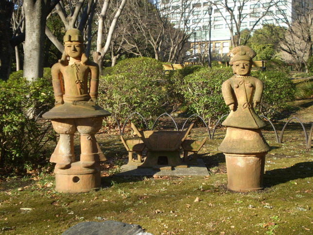 Haniwa: funerary objects built for the Japanese elite during the 4th to ...