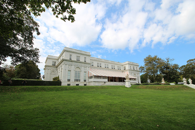 The Marble House: one of the most magnificent mansions in Rhode Island ...