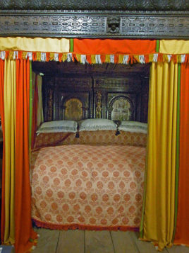 Тhe Great Bed of Ware is one of the most famous historical beds and one ...